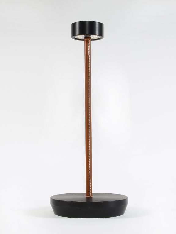 Led Table Lamp Black Rivetto + Leather rod | CHIARO DI LUNA